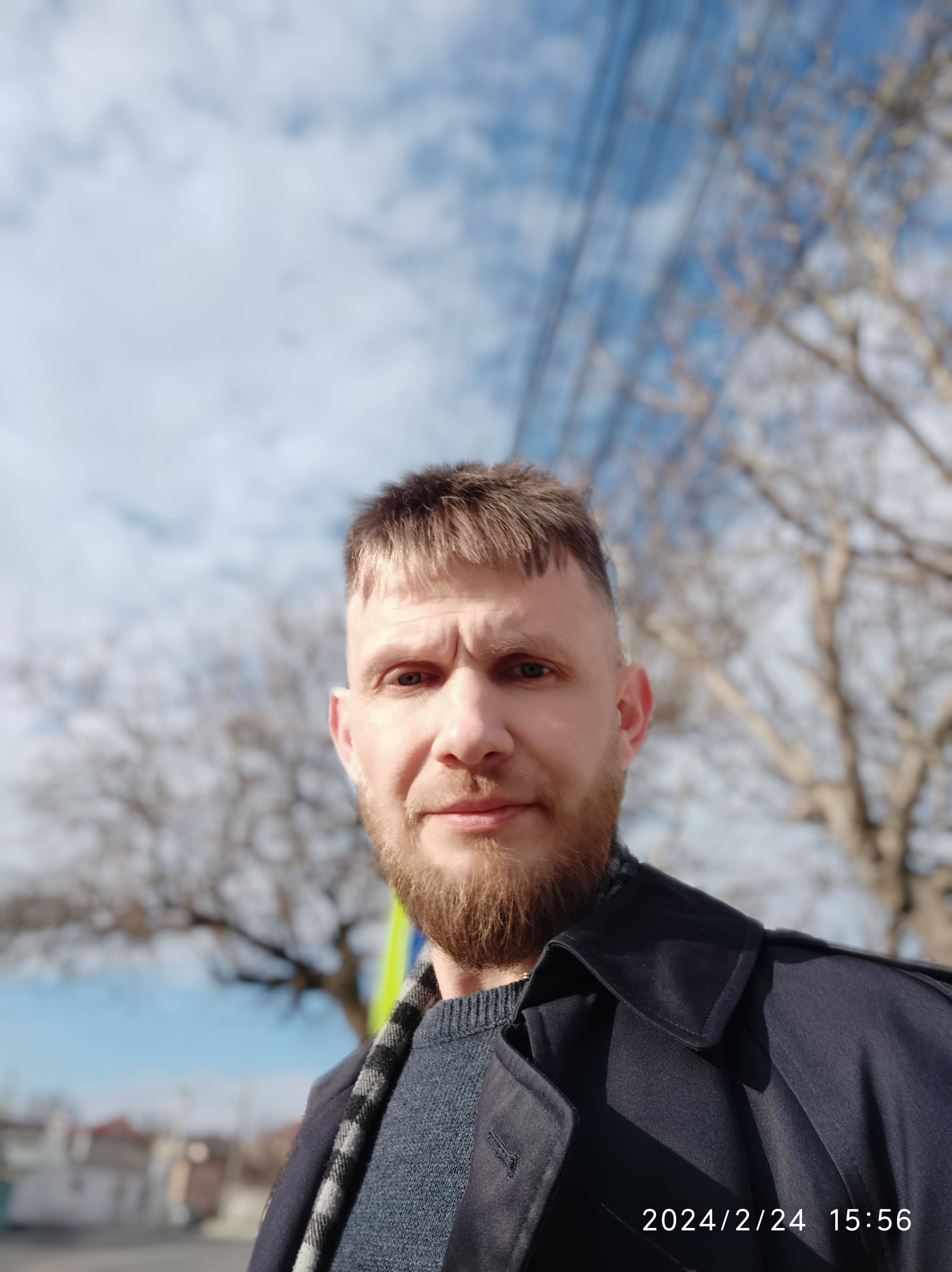 Юрий Мороз . Meetify